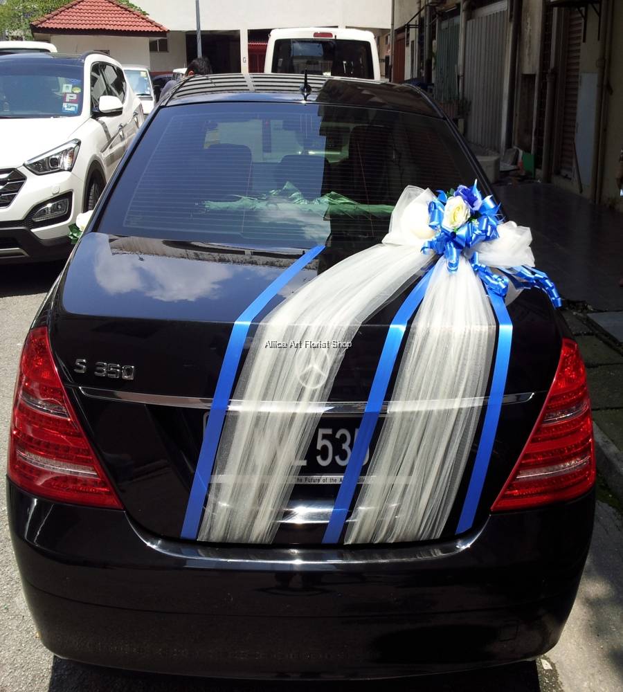 BLUE WEDDING CAR DECO